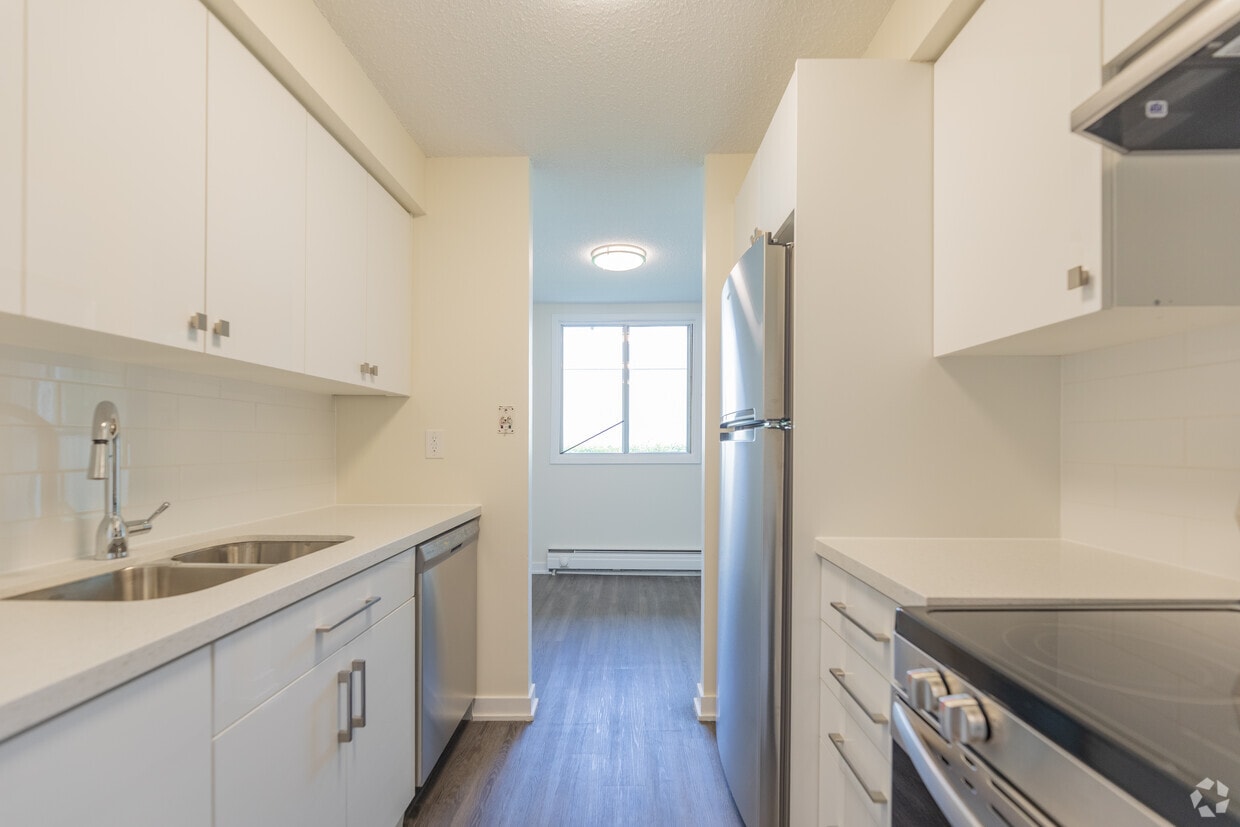 855/857/859 James Street Apartments - 855-859 James St Woodstock, ON ...