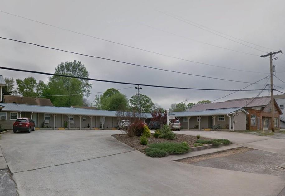 269 E Pickens Rd Unit 13, Pea Ridge, AR 72751 - Room for Rent in Pea ...