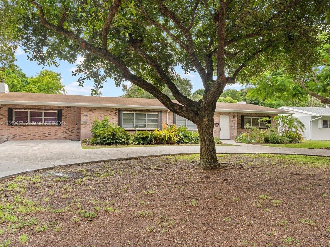 11401 SW 81st Rd, Miami, FL 33156 - House Rental in Miami, FL ...