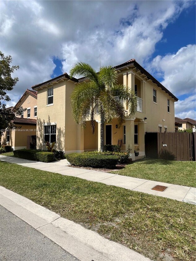 11627 SW 246 Terrace, Princeton, FL 33032 - House Rental in Princeton ...