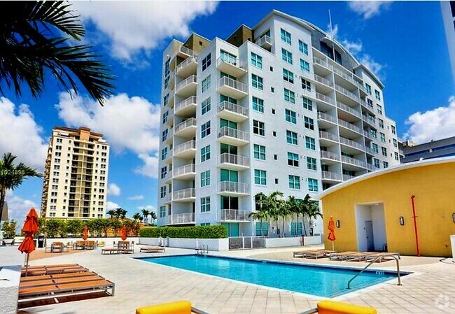 Auburn Heights Loft Apartments for Rent - Miami, FL - 1 Rentals ...