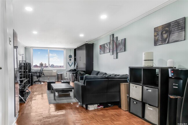 118-17 Union Tpke Un Unit 14C, Queens, NY 11375 - Room for Rent in ...