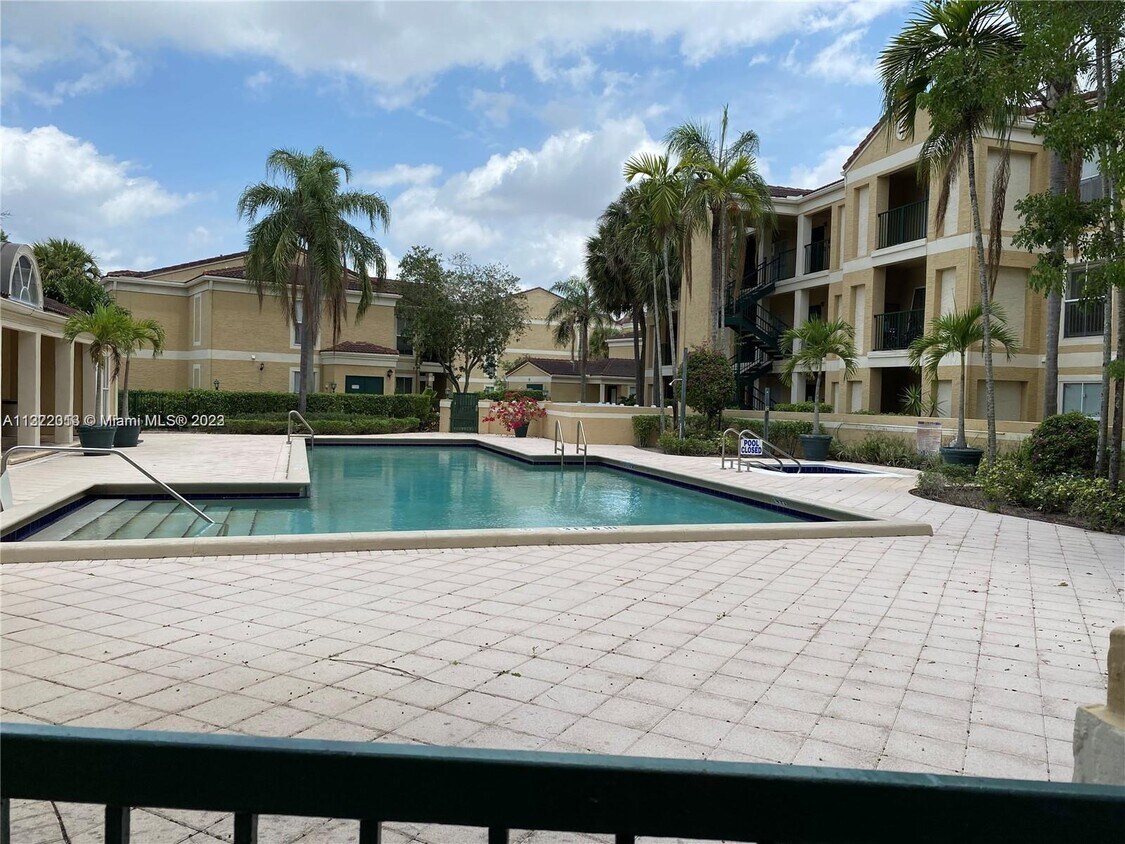 927 Riverside Dr Unit 315, Coral Springs, FL 33071 - Condo for Rent in ...