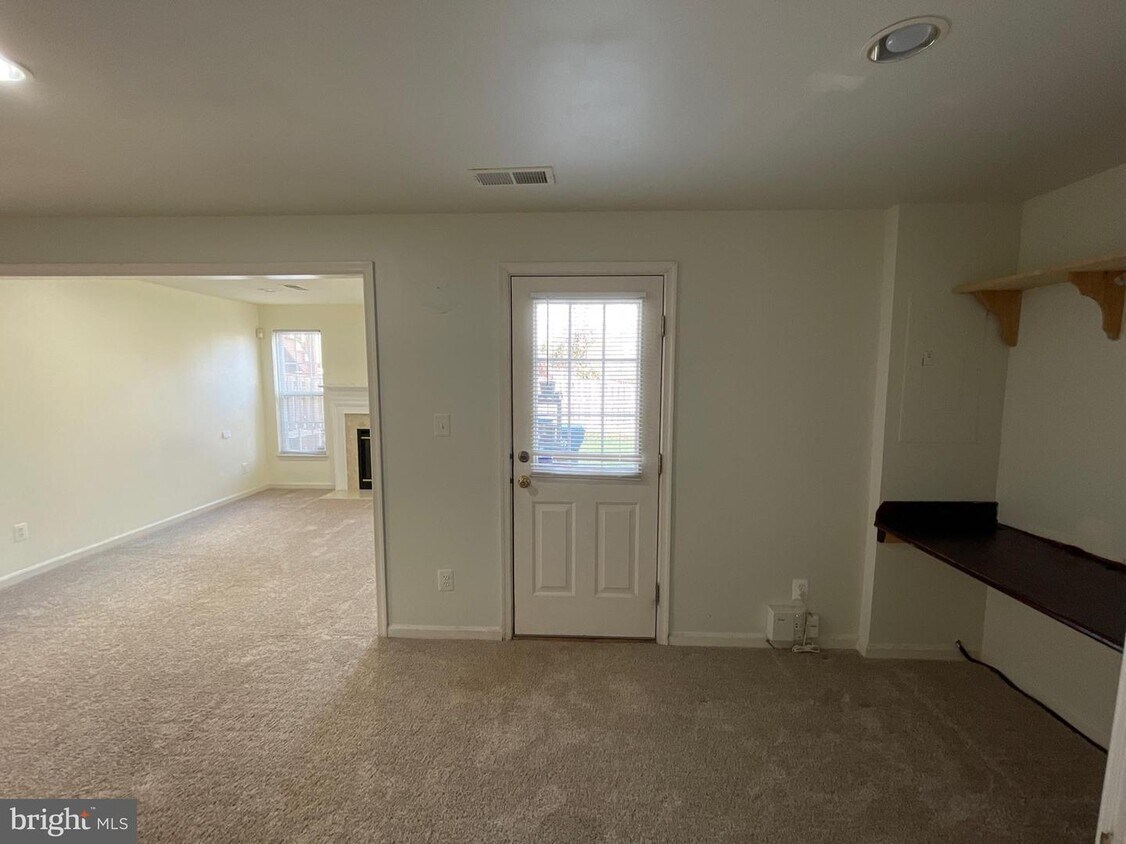 15115 Gaffney Cir, Gainesville, VA 20155 - Townhome Rentals in ...