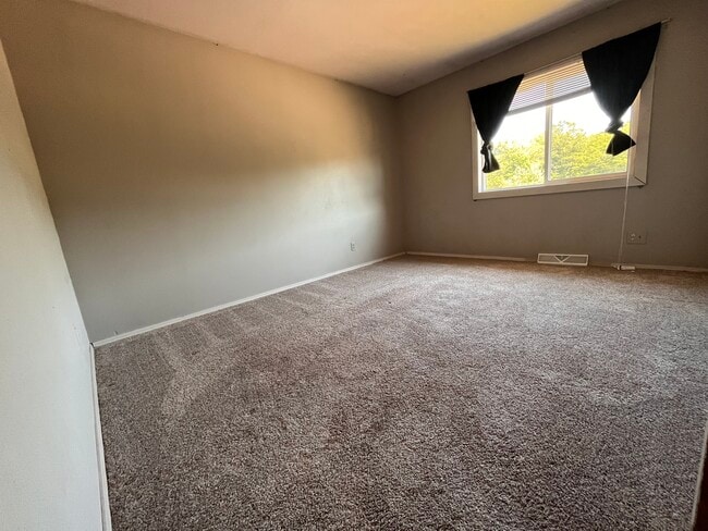 15 Taylour Day Way, Kinross Charter Township, MI 49788 - House Rental ...