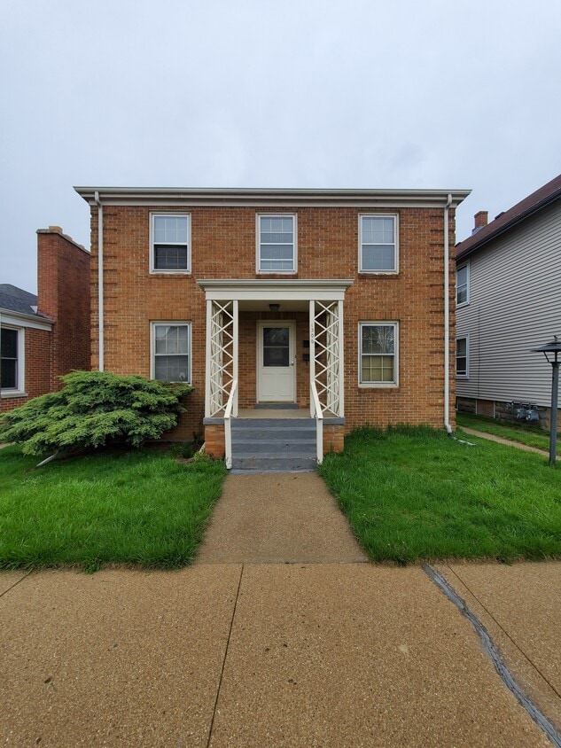 1306 Walton Ave Unit B, Racine, WI 53402 - Room for Rent in Racine, WI ...