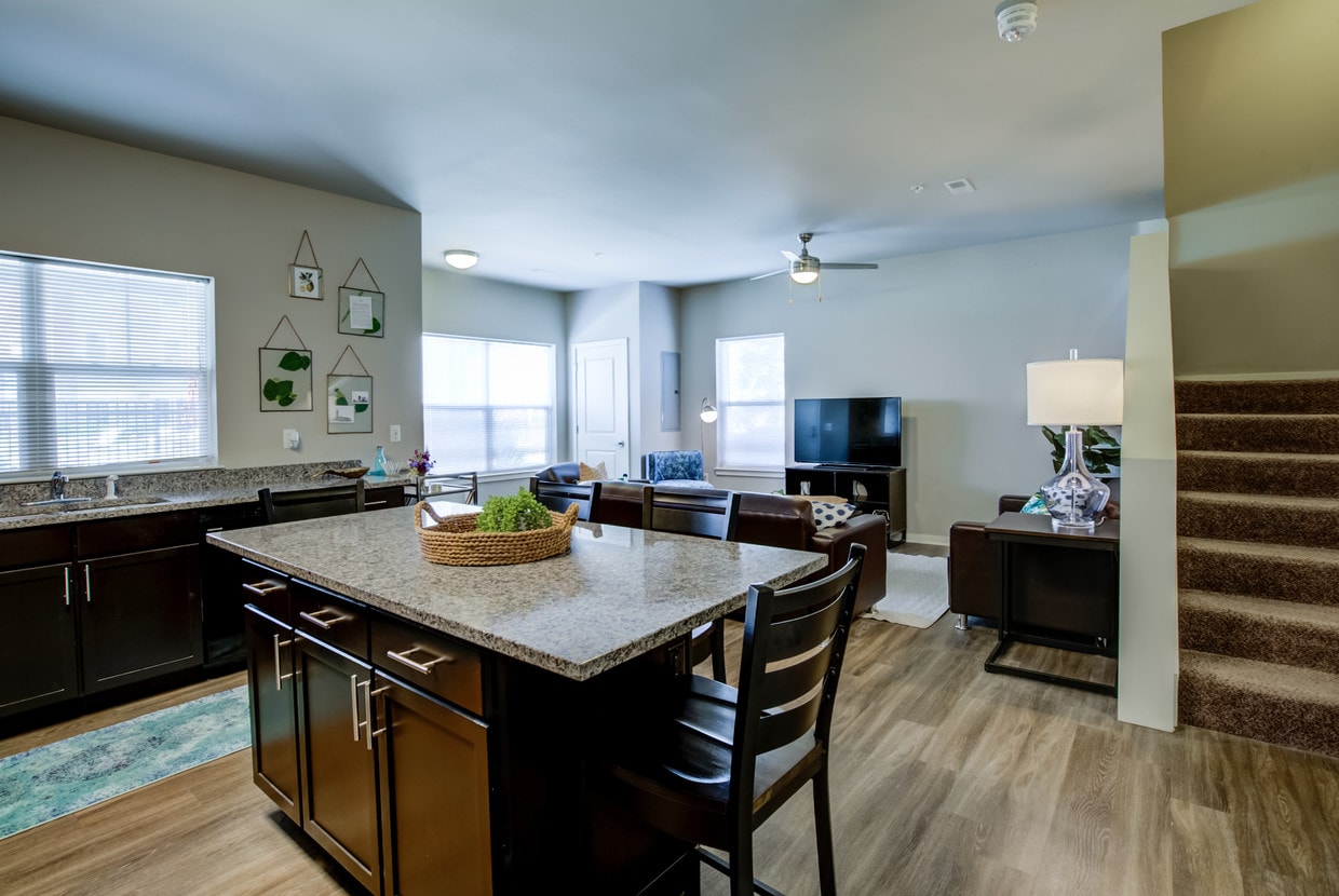 Edge 1120 - 1120 Westwood Ave Toledo, OH 43607 | Apartments.com