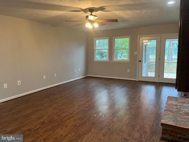 30091 Cross Woods Dr, Mechanicsville, MD 20659 - House Rental in ...