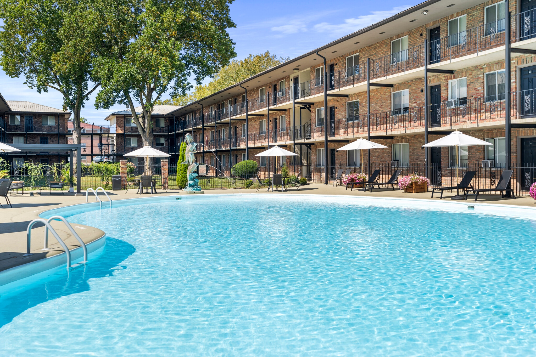 The Anna Apartments - 680-692 Riverview Dr Columbus, OH 43202 ...