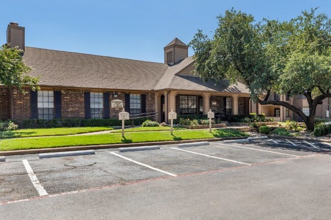 The Arbors of Euless Apartments Apartments - Euless, TX | Apartments.com