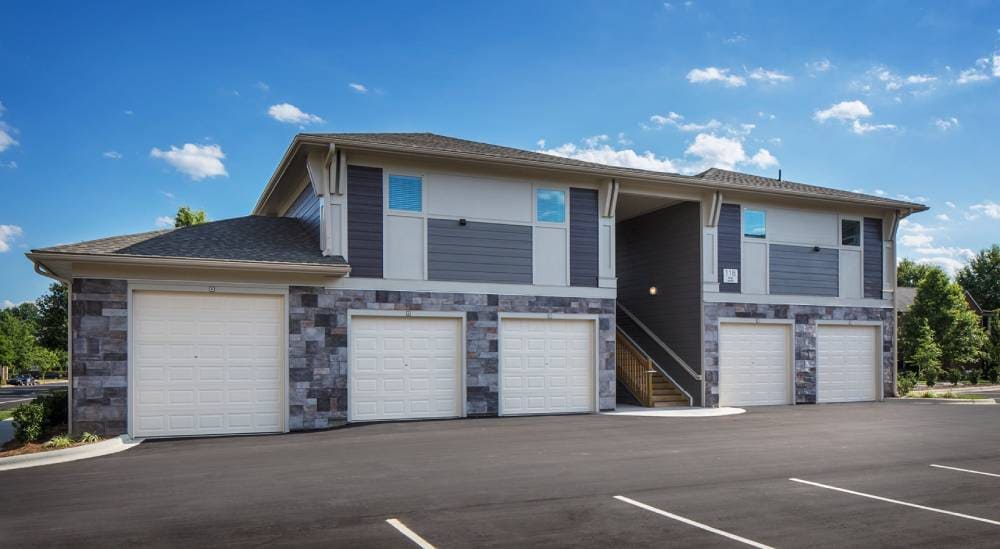 Legacy Lake Norman - 121 Village Green Ln Mooresville, NC 28117 ...