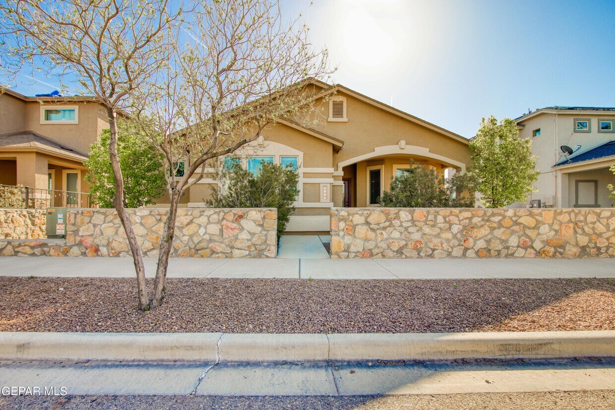 2144 Tim Foster St, El Paso, TX 79938 - House Rental in El Paso, TX ...