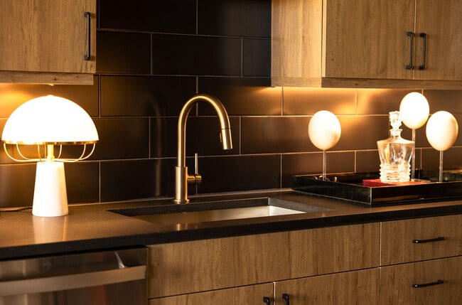 NOVEL RiNo by Crescent Communities - Apartments in Denver, CO ...