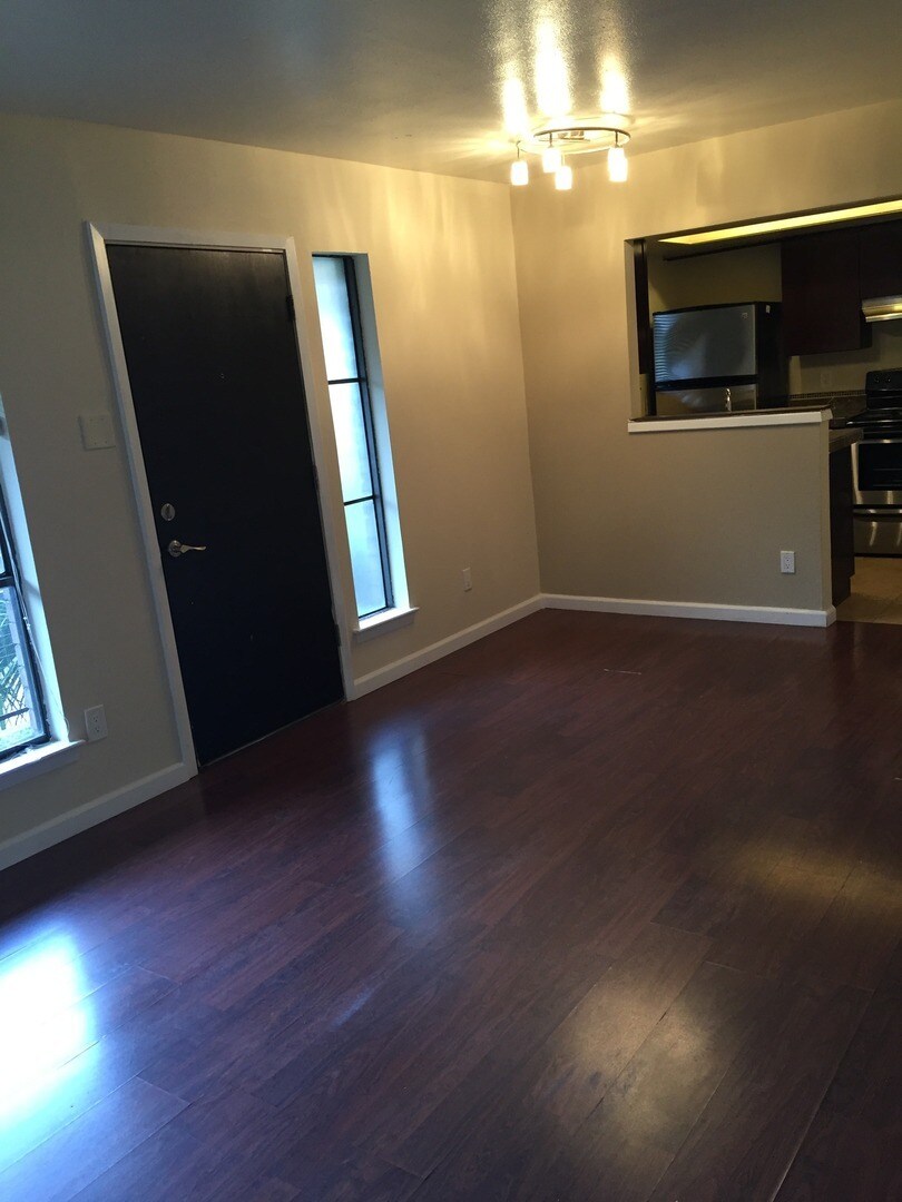 4125 Avondale Ave Unit 211, Dallas, TX 75219 - Room for Rent in Dallas ...