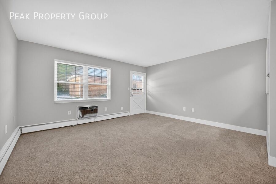 6419 Montgomery Rd Unit A1, Cincinnati, OH 45213 - Room for Rent in ...