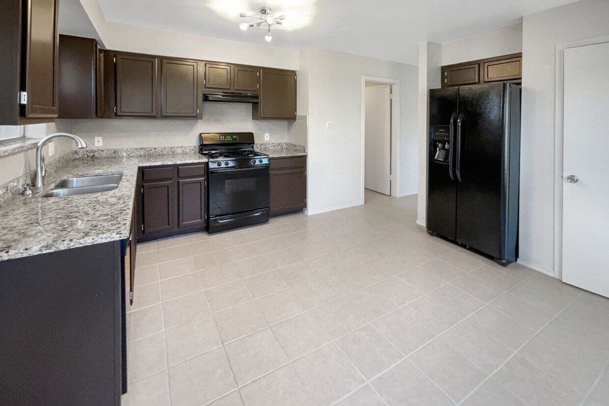 205 Valk St, Cedar Park, TX 78613 - House Rental in Cedar Park, TX ...