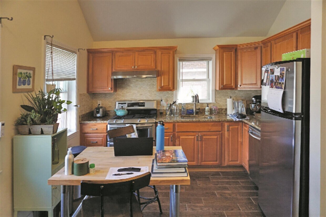 23 Lambert St Unit B, Cambridge, MA 02141 - 23 Lambert St Cambridge, MA ...