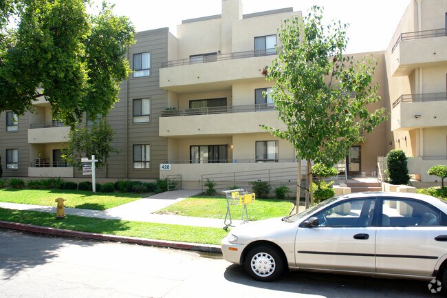 Galleria Villas Rentals in Glendale at 428 Hawthorne St Glendale, CA ...