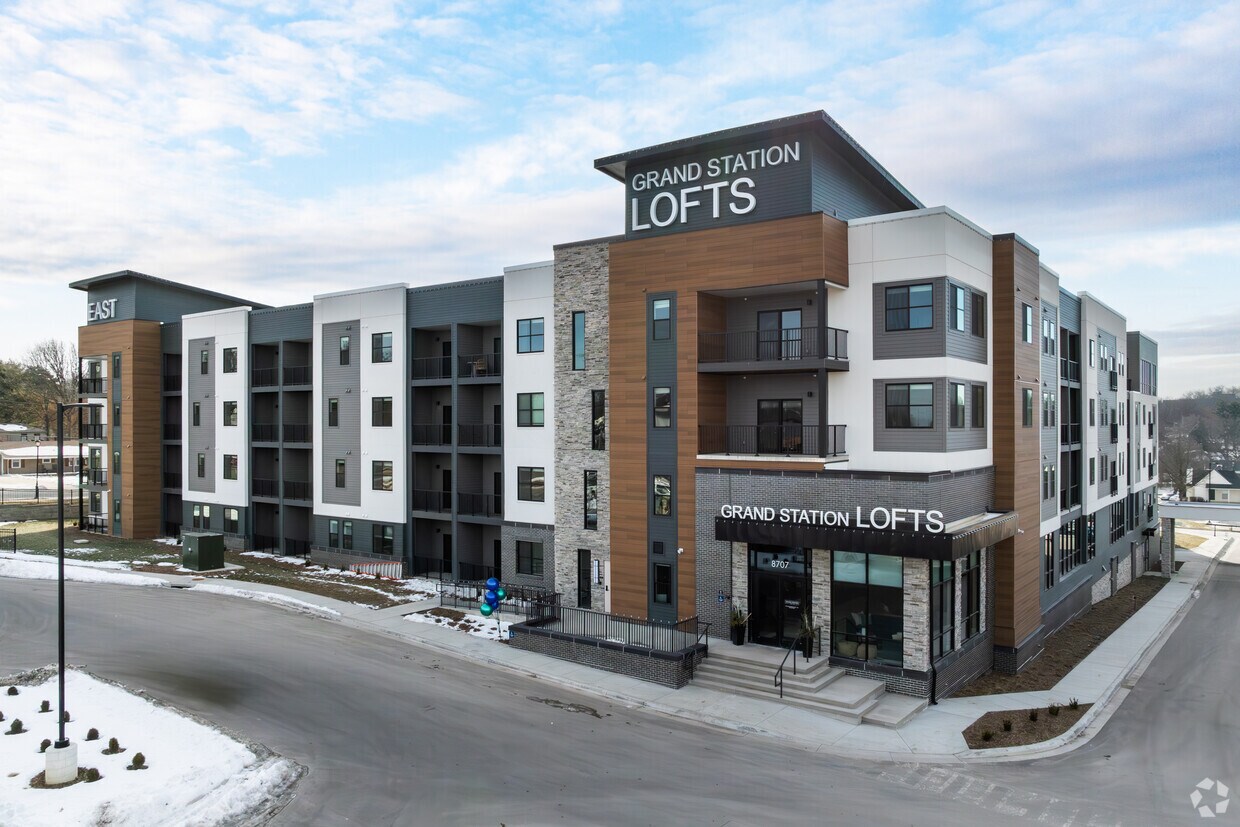 Grand Station Lofts - Apartments in Merriam, KS | Apartments.com