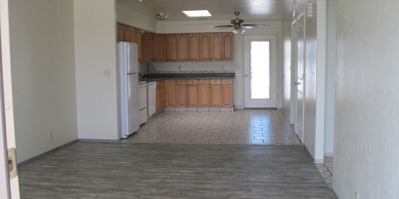 470 S Bowie Ave Unit B, Willcox, AZ 85643 - Condo for Rent in Willcox ...