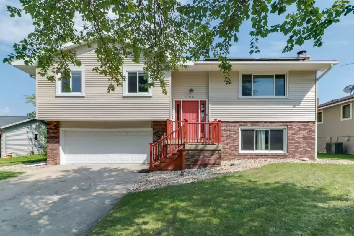 1408 Hanson Dr, Normal, IL 61761 - House Rental in Normal, IL ...