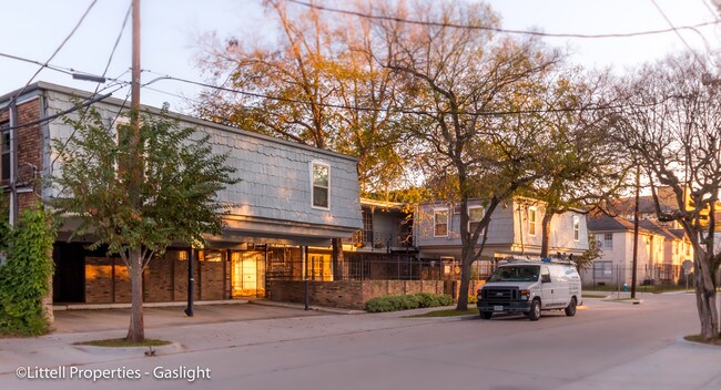 Gaslight Square Apartments - Houston, TX | Apartments.com