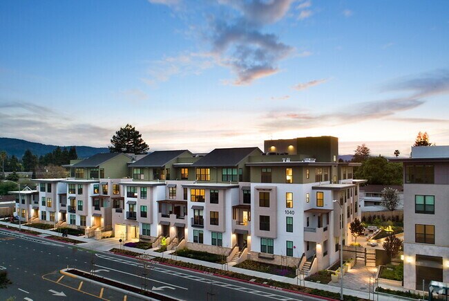 Cuesta Park Apartments for Rent with High Ceilings - Mountain View, CA ...