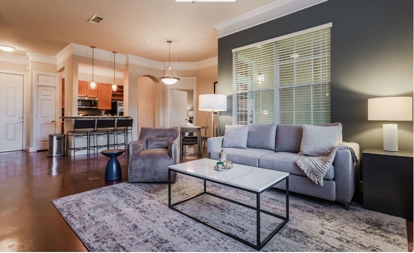 Santoro - 7105 Old Katy Rd Houston, TX 77024 | Apartments.com