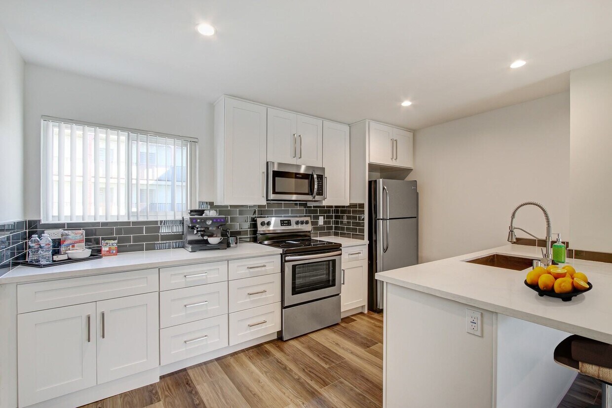 The Hideaway - Apartments in Van Nuys, CA | Apartments.com