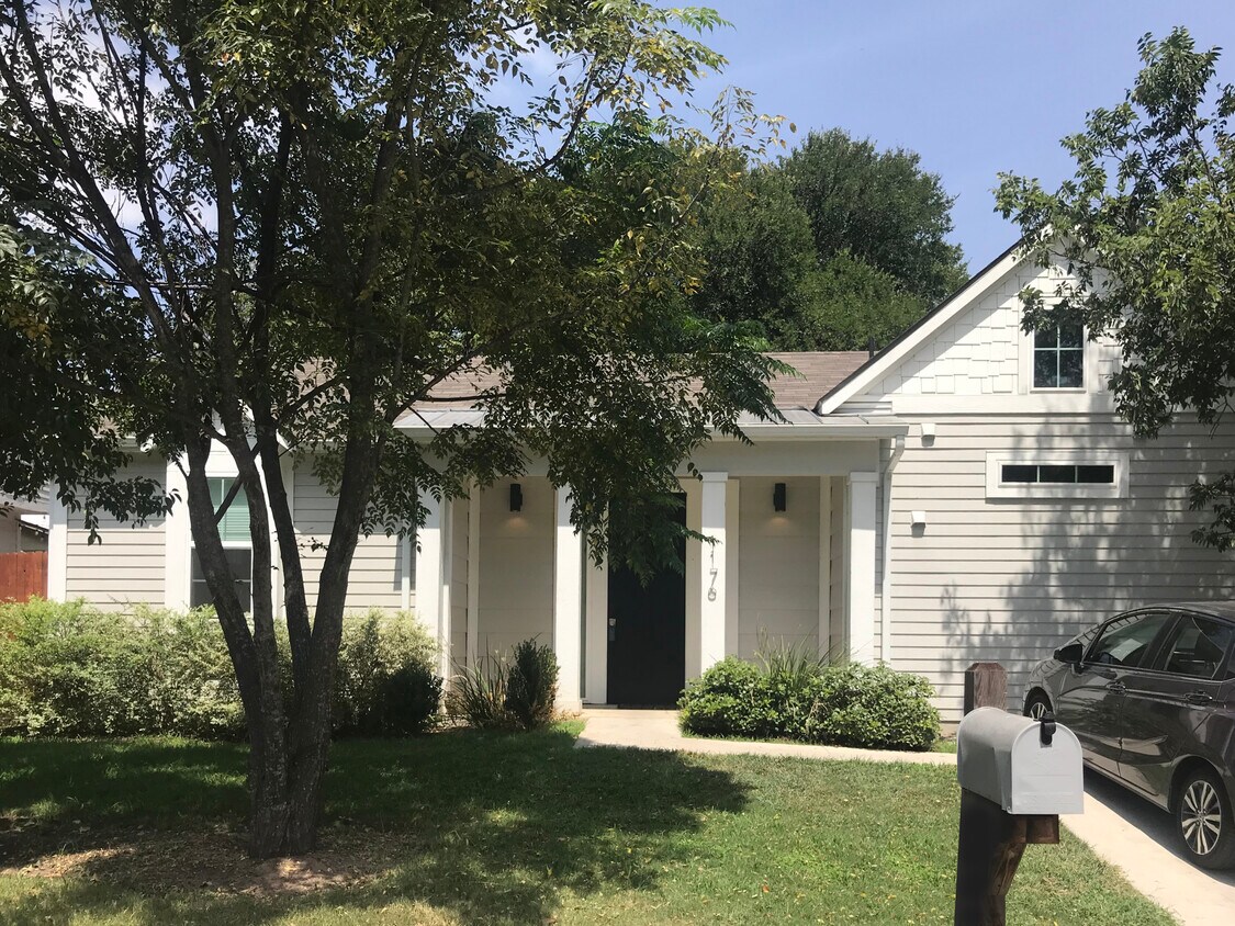 1176 Lott Ave, Austin, TX 78721 - House Rental in Austin, TX ...