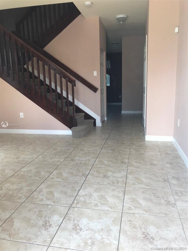 4354 SW 165th Ct Miami, FL 33185 - Alquileres en Miami, FL ...