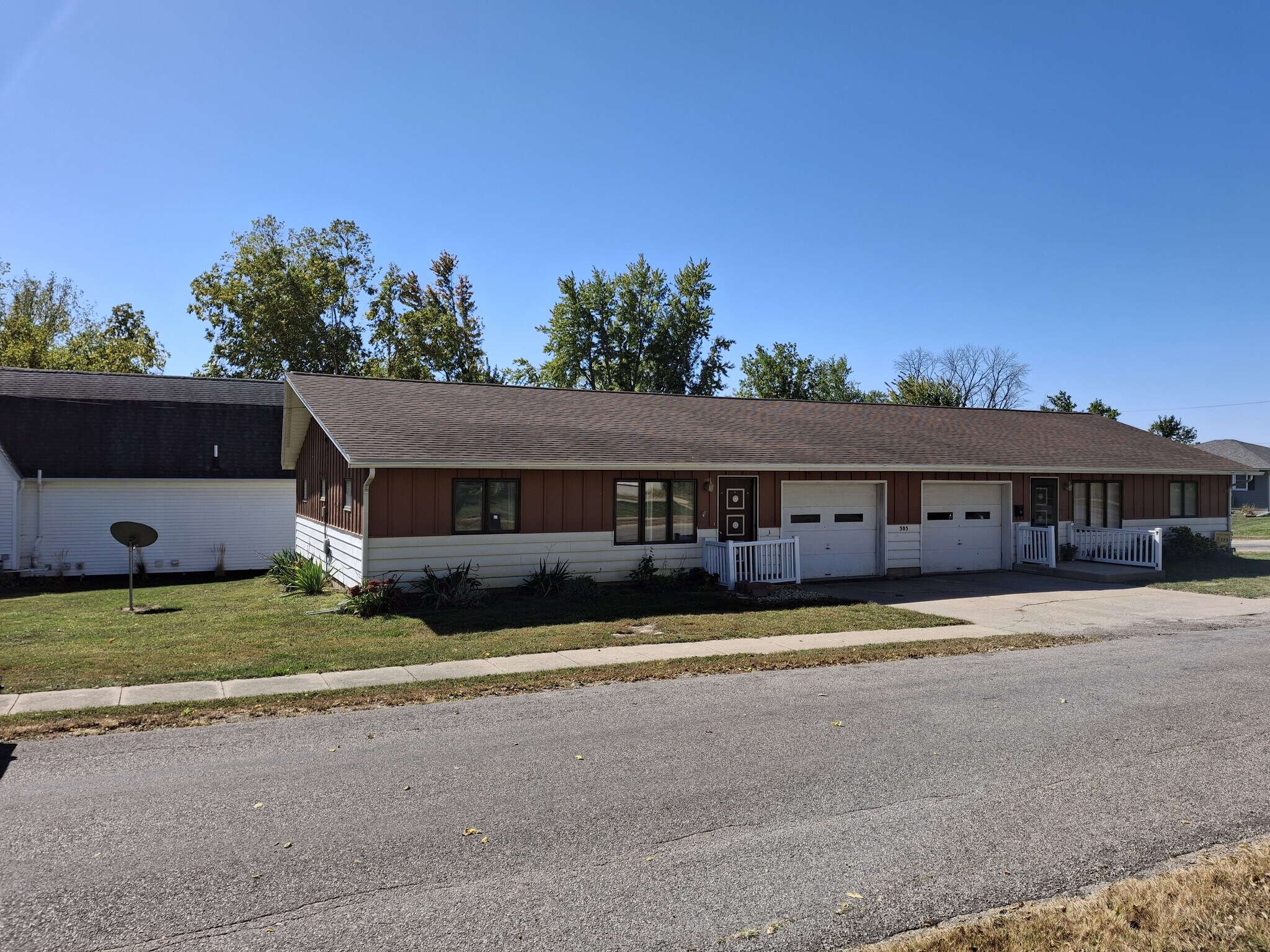 305 8th St Unit 1, Lowden, IA 52255 - 305 8th St Lowden, IA 52255 ...