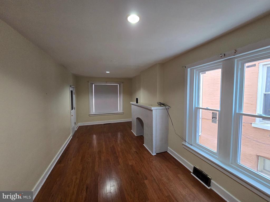 147 W Douglass St, Reading, PA 19601 - Townhome Rentals in Reading PA ...