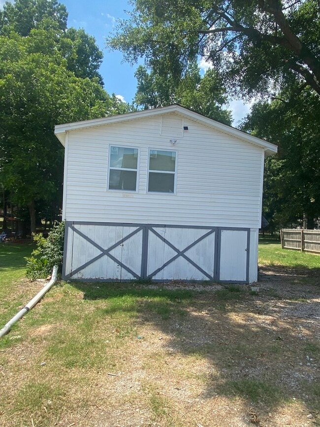 303 Mobley St Unit 303B Mobley (Apartment), Clover, SC 29710 - Room for ...