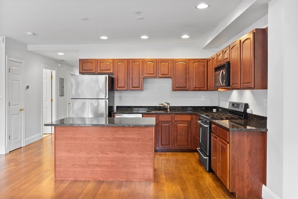 1306 Columbia Rd Unit 1A, Boston, MA 02127 - 1306 Columbia Rd Boston ...