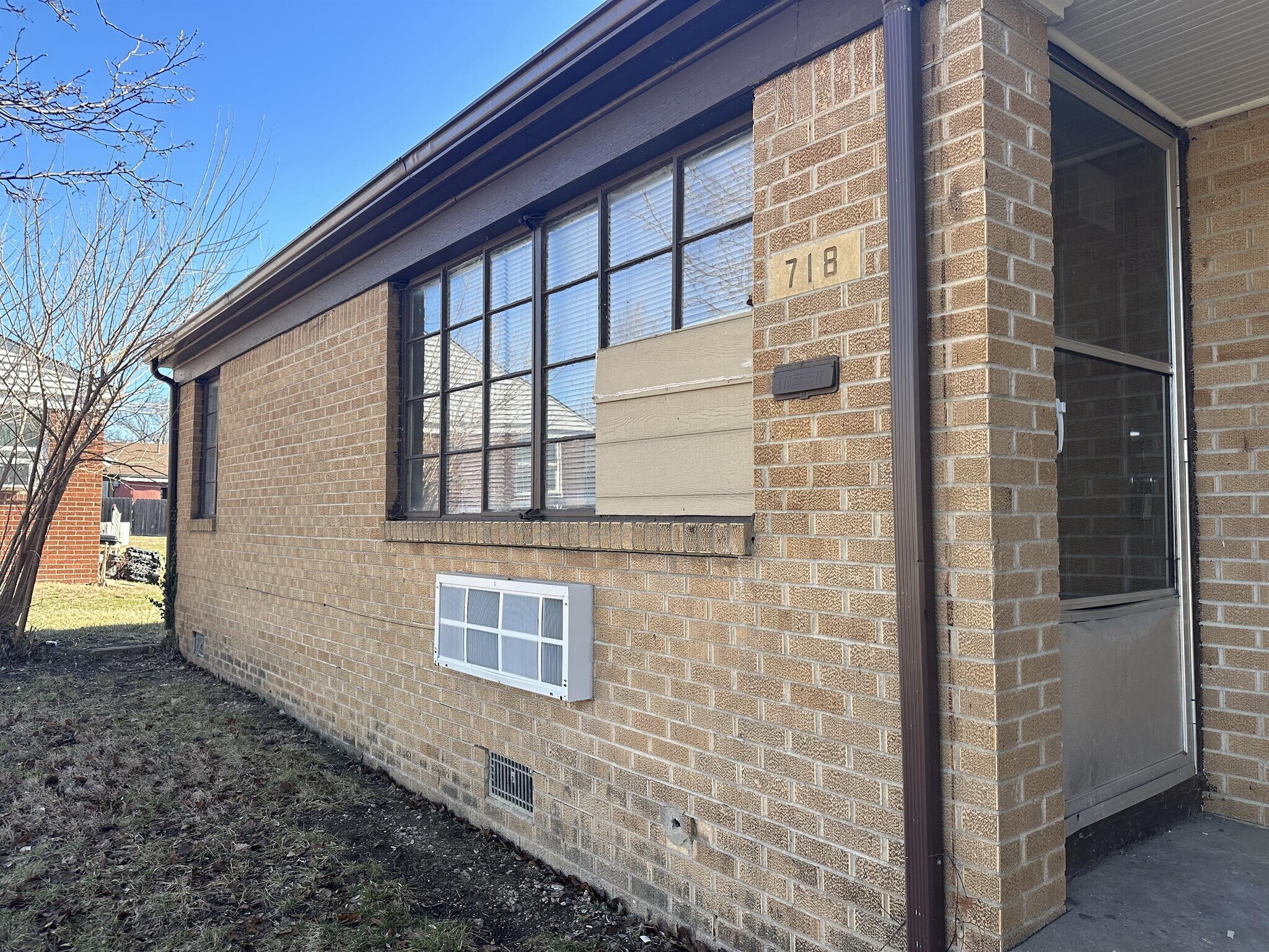 718 S Hunter, Wichita, KS 67207 - House Rental in Wichita, KS ...