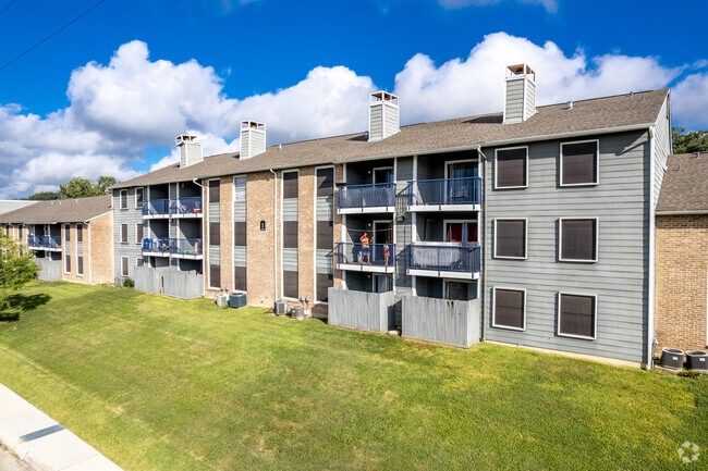 The Frederick Apartments - 4801 Gus Eckert Rd San Antonio, TX ...