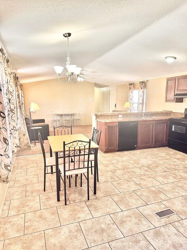 17148 N Sunflower Ave, Gardendale, TX 79758 - House Rental in ...