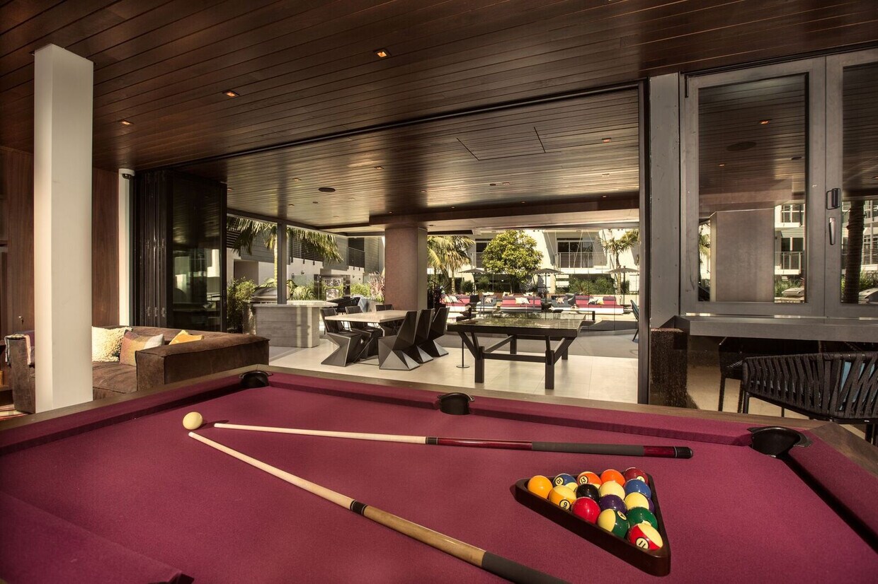 Vinz on Fairfax - Apartments in Los Angeles, CA | Westside Rentals