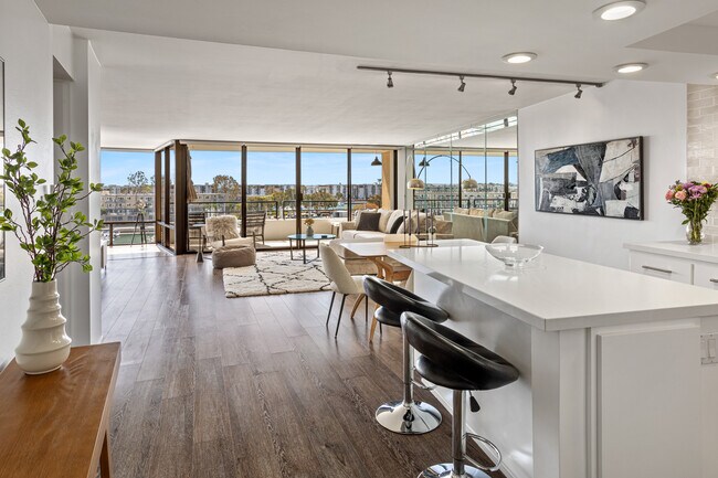 4267 Marina City Dr Unit Judy, Marina Del Rey, CA 90292 - Condo for ...