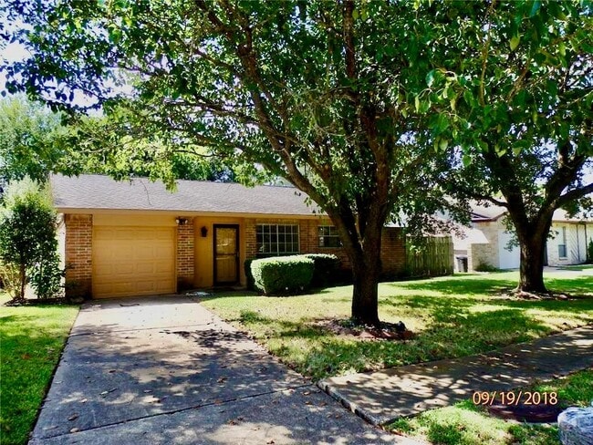 17018 Amber Ridge Dr, Sugar Land, TX 77498 - House Rental in Sugar Land ...