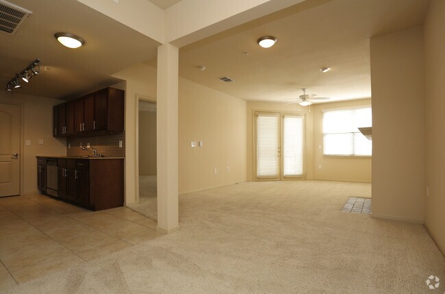 MAA Heights Apartments - Dallas, TX | Apartments.com