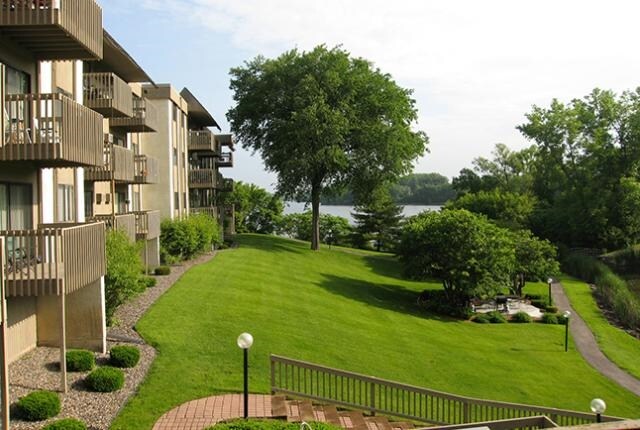 Gleason Lake Rentals in Wayzata at 155 Gleason Lake Rd Wayzata, MN ...
