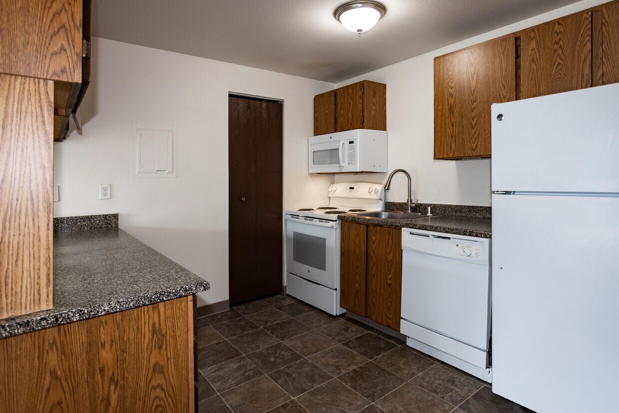 Highlander Apartments - 3030 W 4th Ave Kennewick, WA 99336 | Apartments.com