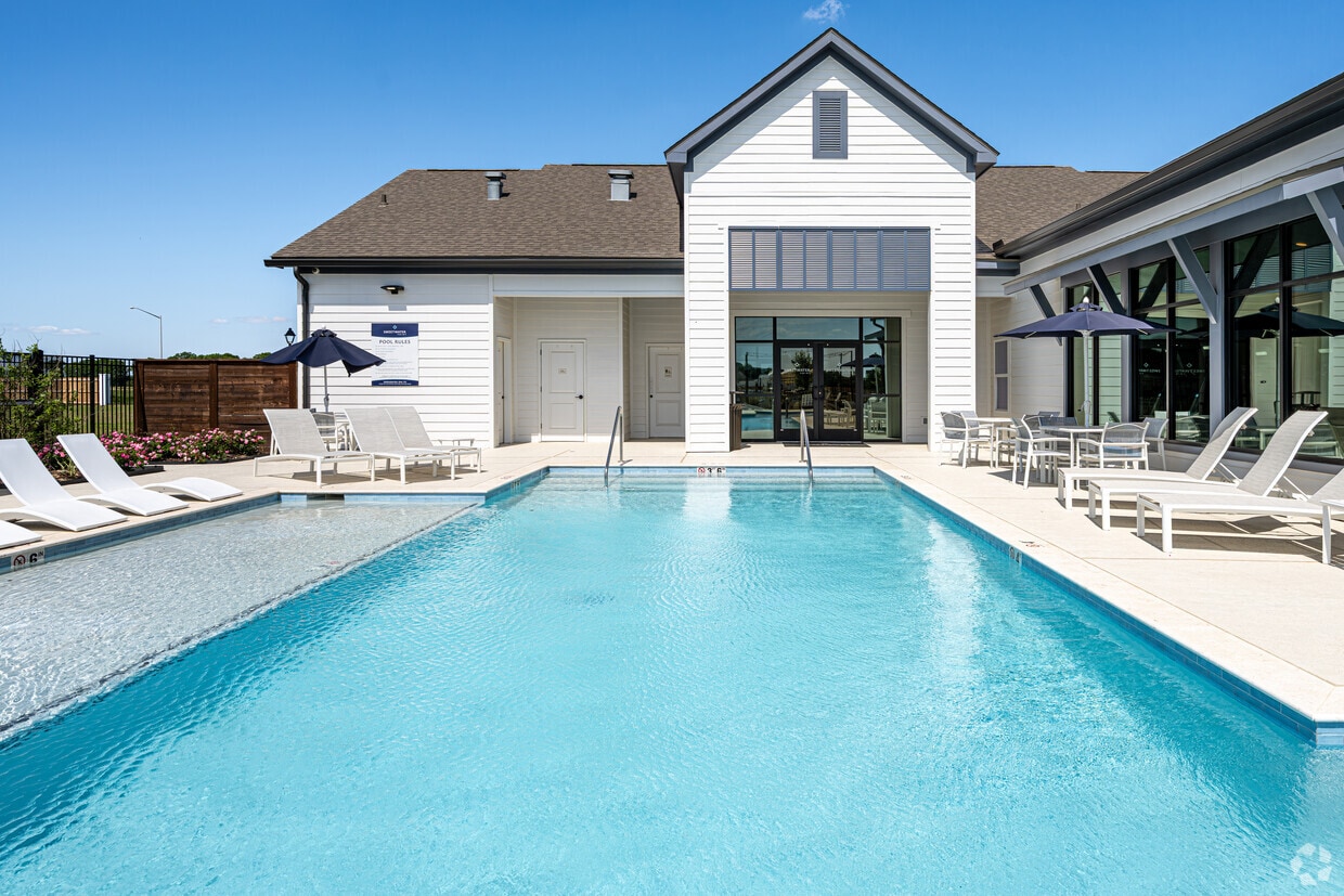 Sweetwater Point Cottages Houses for Rent - Youngsville, LA ...