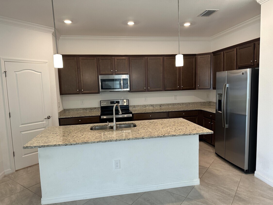 14510 Cantabria Dr, Fort Myers, FL 33905 - House Rental in Fort Myers ...