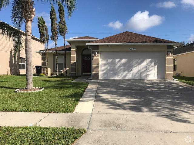 College Heights Apartments for Rent with Extra Storage - Orlando, FL ...