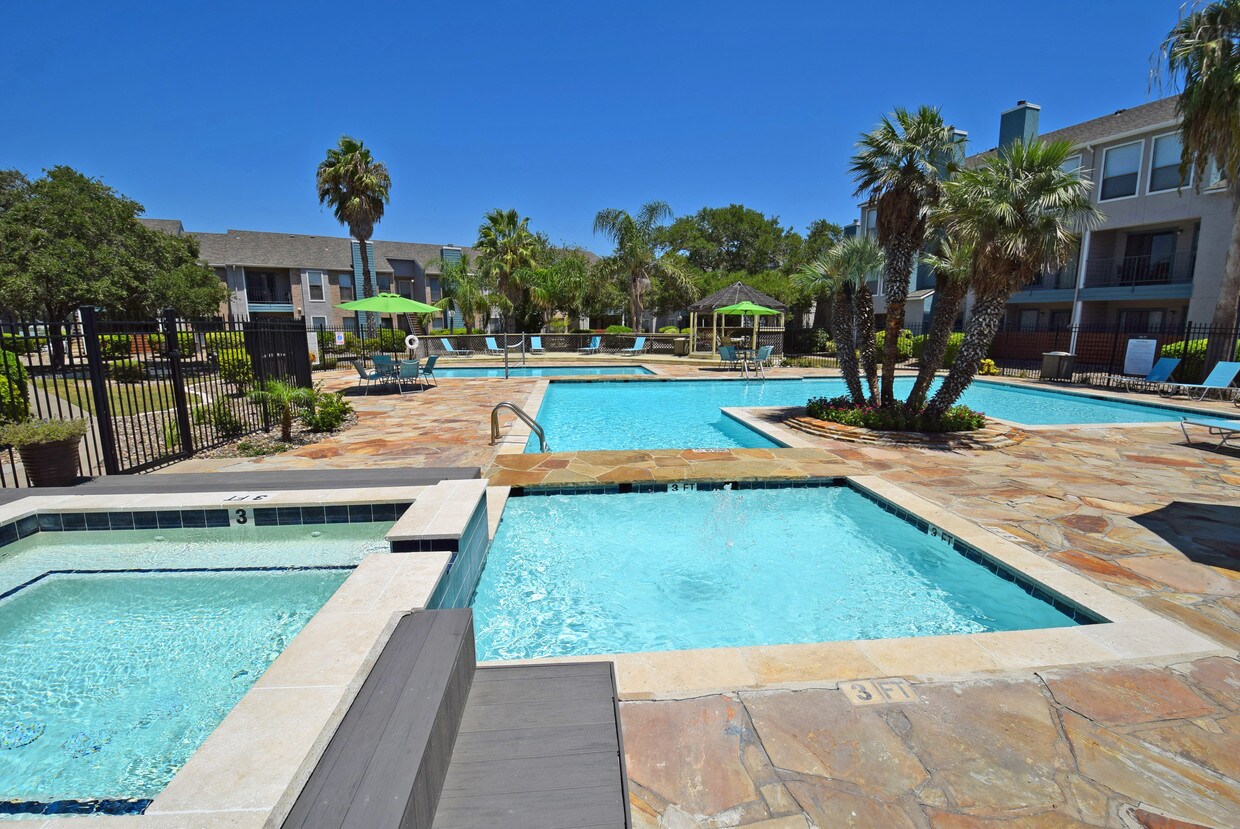 Sugar Tree Apartment Homes