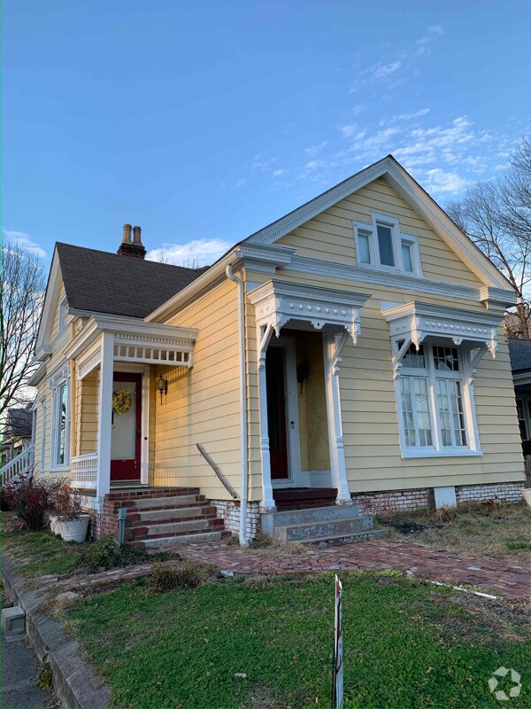 Downtown Jeffersonville Apartments for Rent with Hardwood Floors ... Downtown Jeffersonville Apartments for Rent with Hardwood Floors ...
