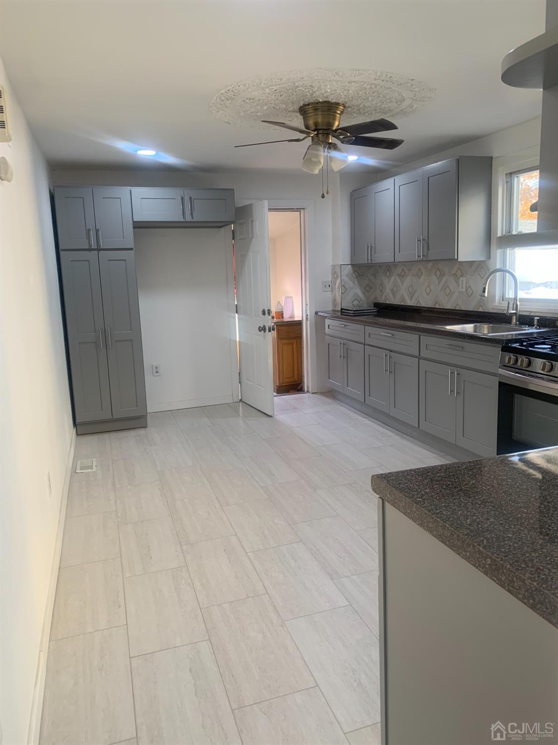 516 Jefferson Ave Unit 1, Elizabeth, NJ 07201 - Room for Rent in ...